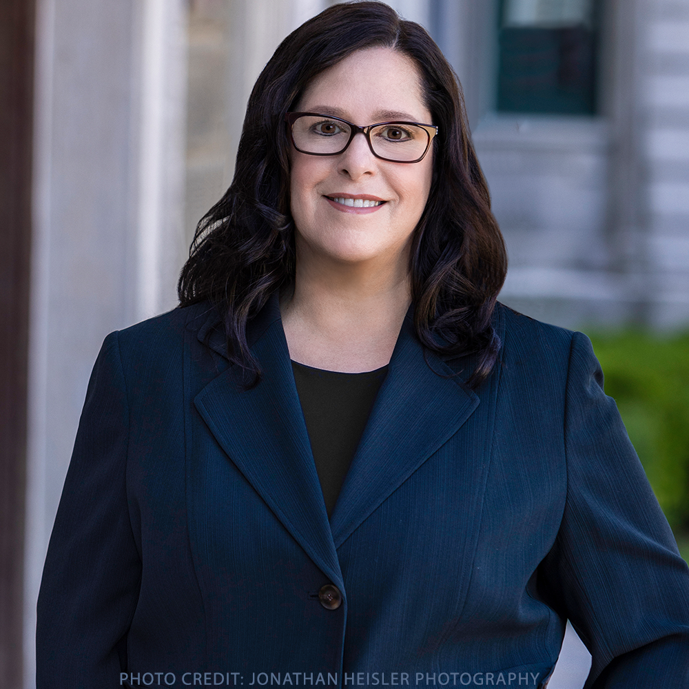 About - Lisa-Michelle Kucharz